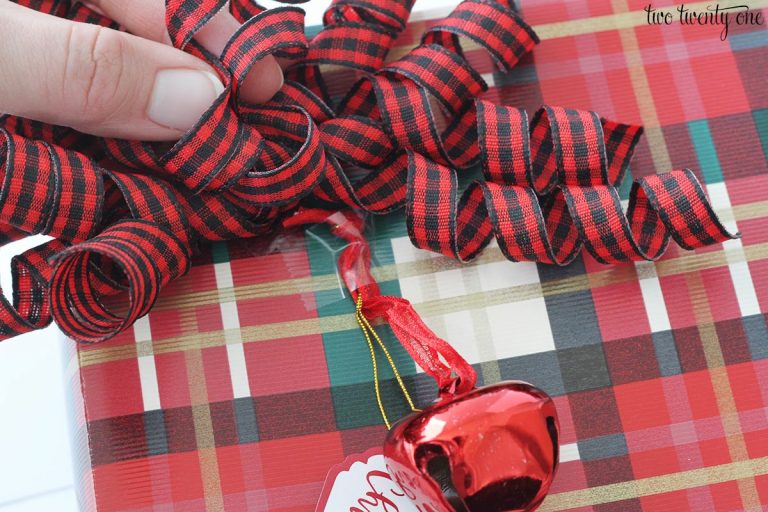 Gift Wrapping 101 - Tips and Tricks